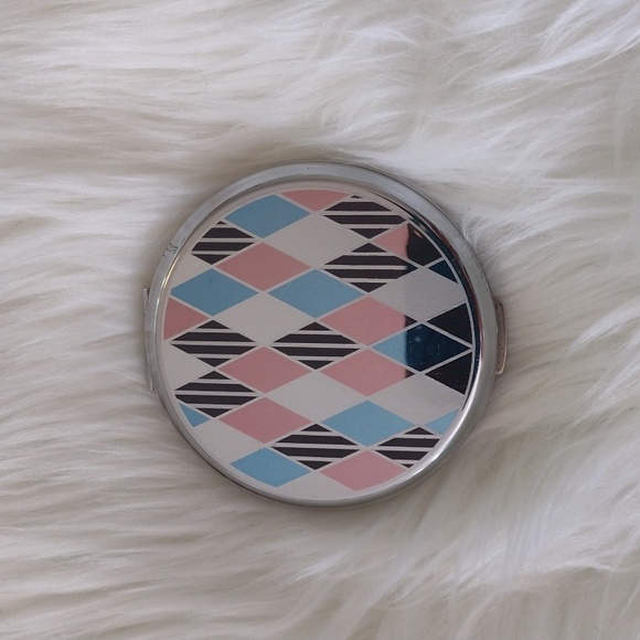 Stratton | Accessories | Stratton England Vintage Compact Made In ...